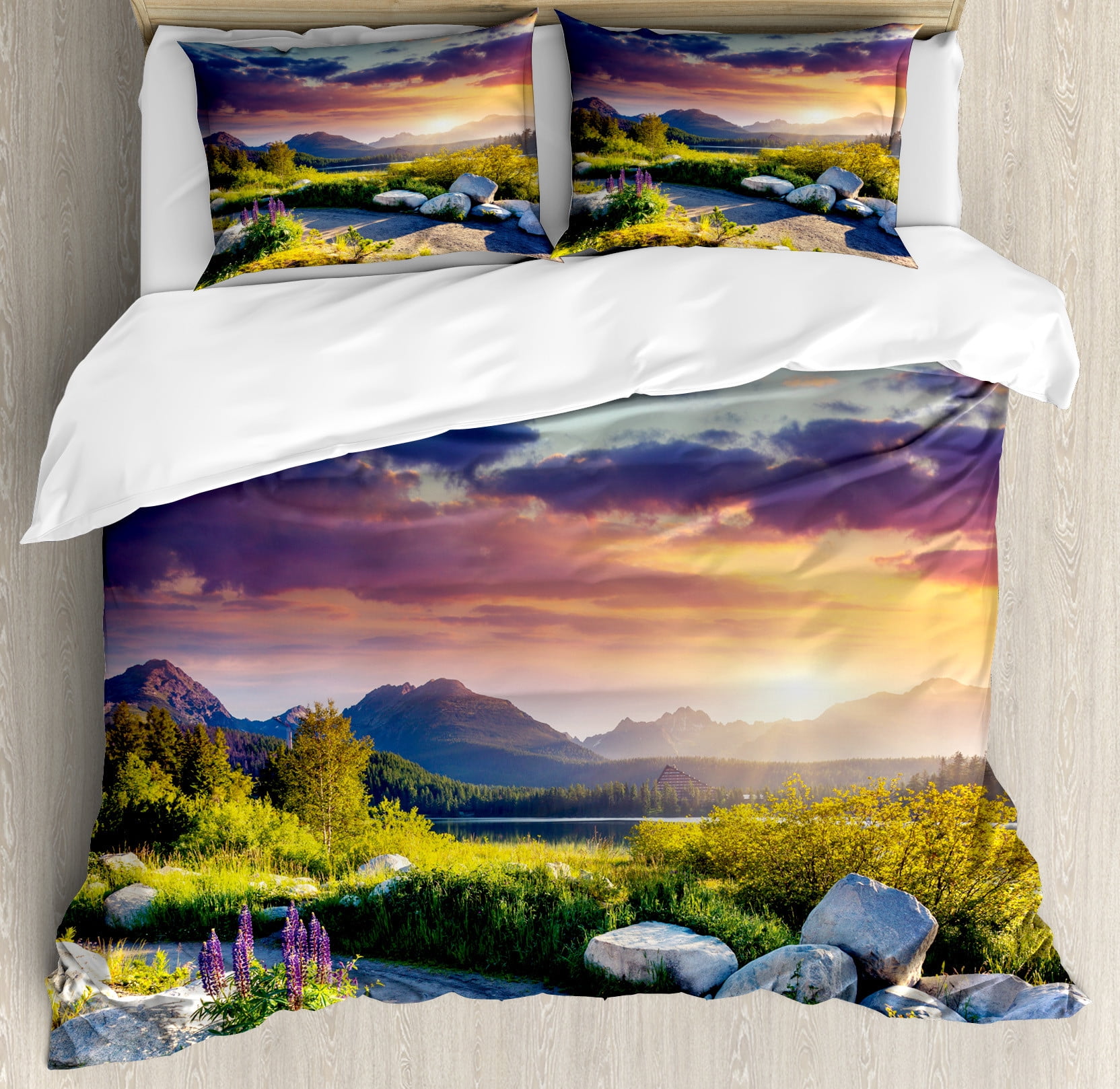 Nature Duvet Cover Set, Idyllic Skyline in National Park on European ...