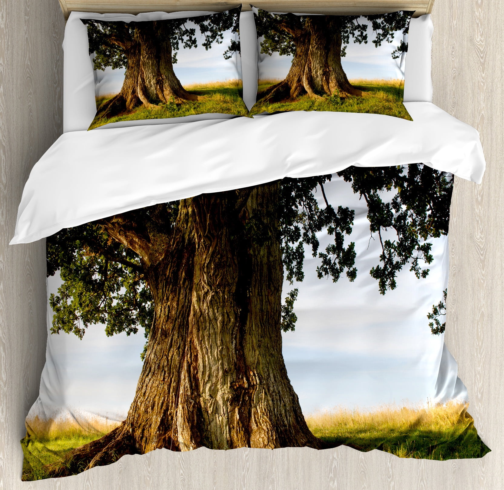 Nature Duvet Cover Set, Majestic Oak Tree on Grass Estonia Northern ...