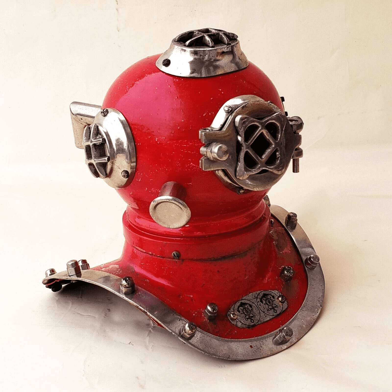 Nautical Mini Diving helmet Clock Scuba US Navy V Mark Divers Helmet ...