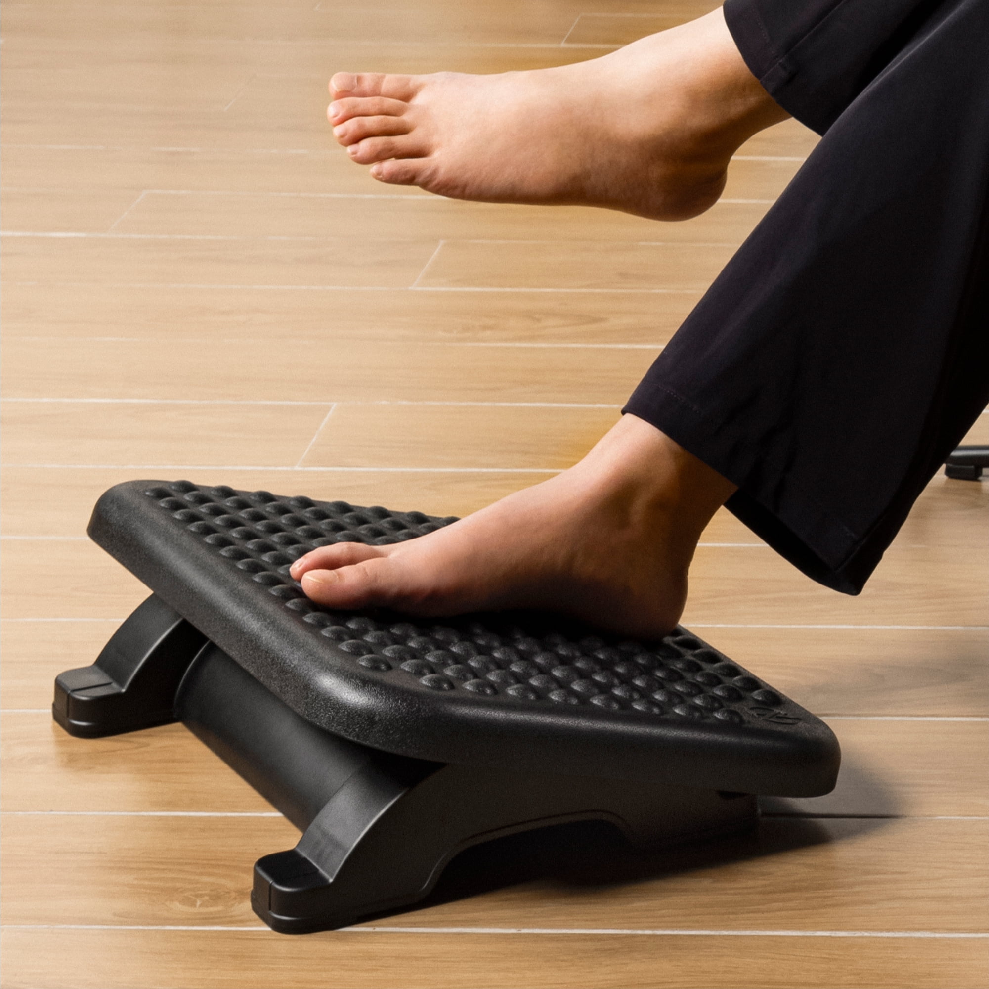 Navaris Adjustable Footrest - Under Desk Foot Rest for Office or Home ...