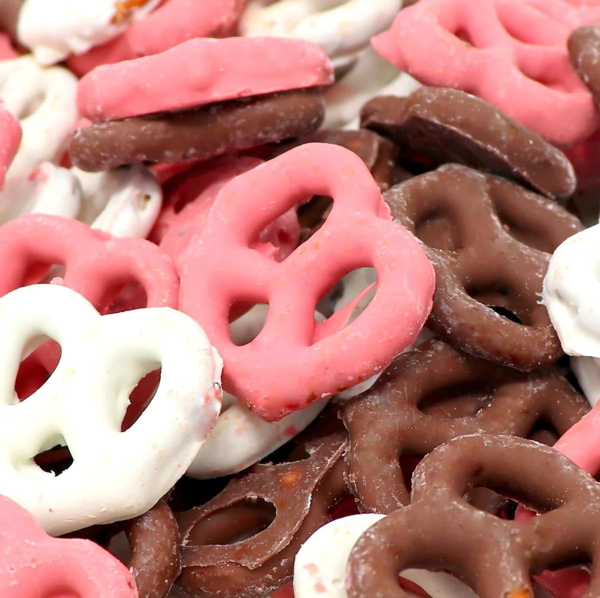 Neapolitan Covered Mini Pretzels MZF22 (Chocolate, Vanilla Yogurt ...