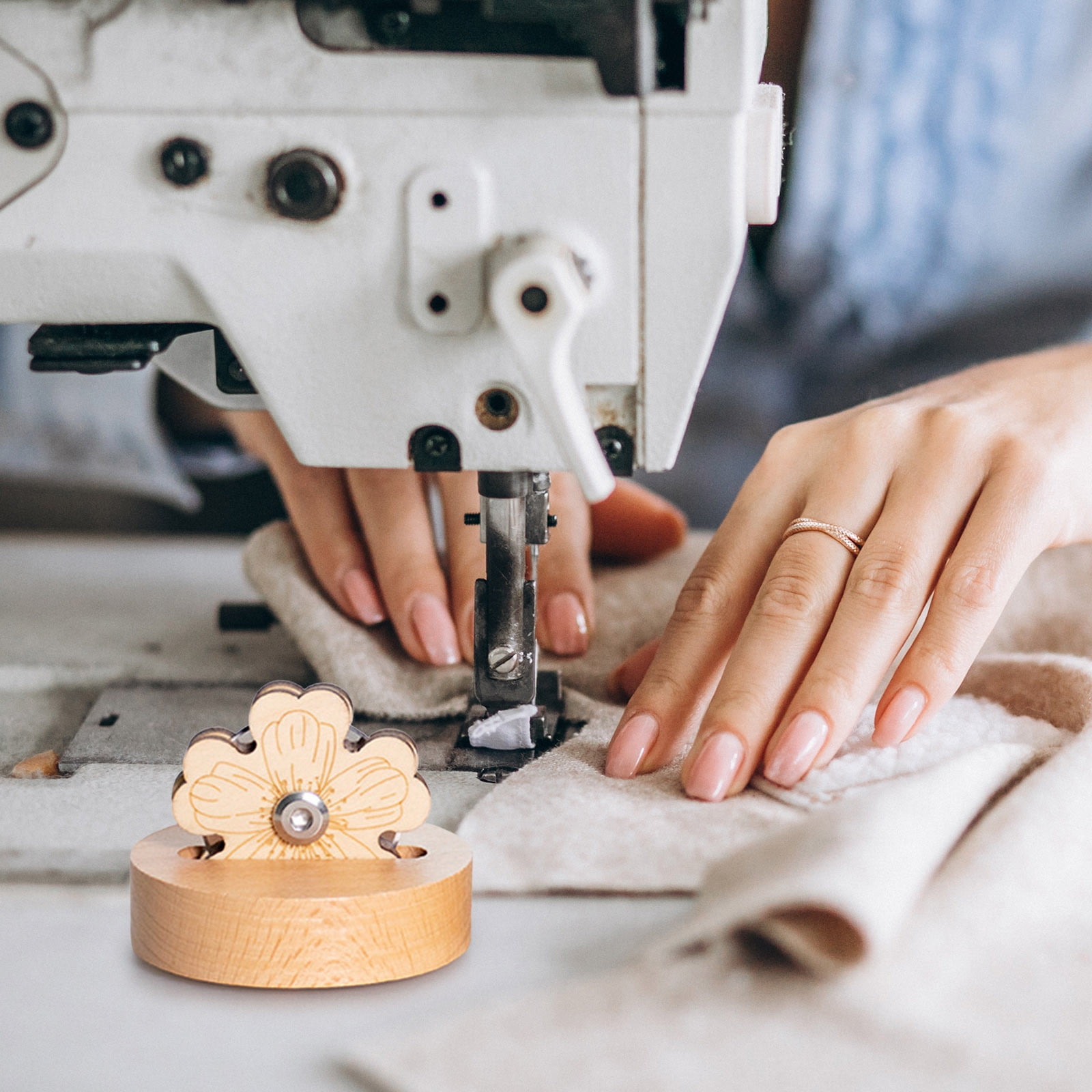 Needle and Thread Kit with Wooden Flower Thread Cutter 5 Cutting ...