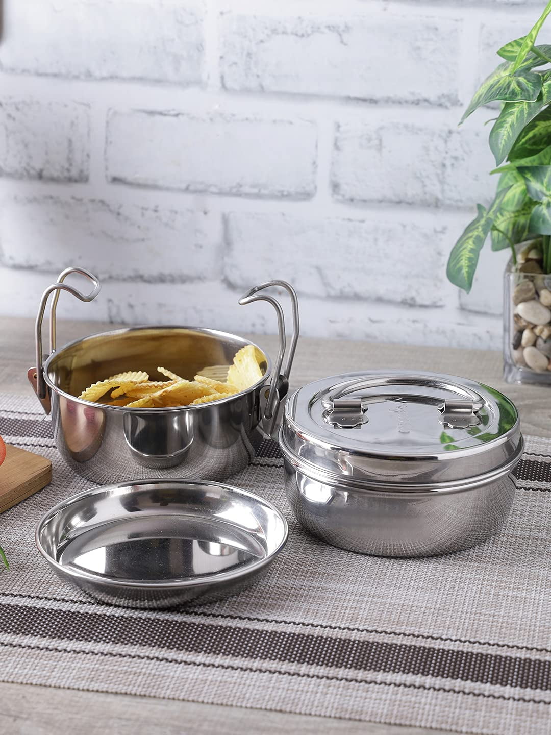 Neelam Stainless Steel Two Compartment Tiffin Box With Lid, 1000 Ml ...