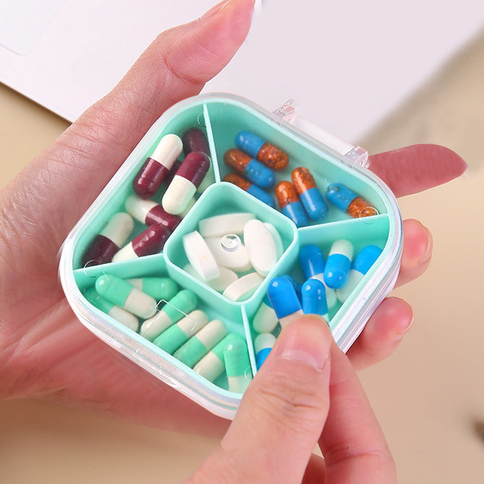 Neorosiri Travel Vitamin Organizer – 5 Compartments Portable Pill Box ...