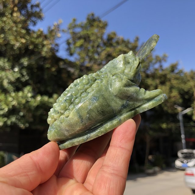 Nephrite Stone Carved jade wealth toad Sculpture Natural dark Green ...