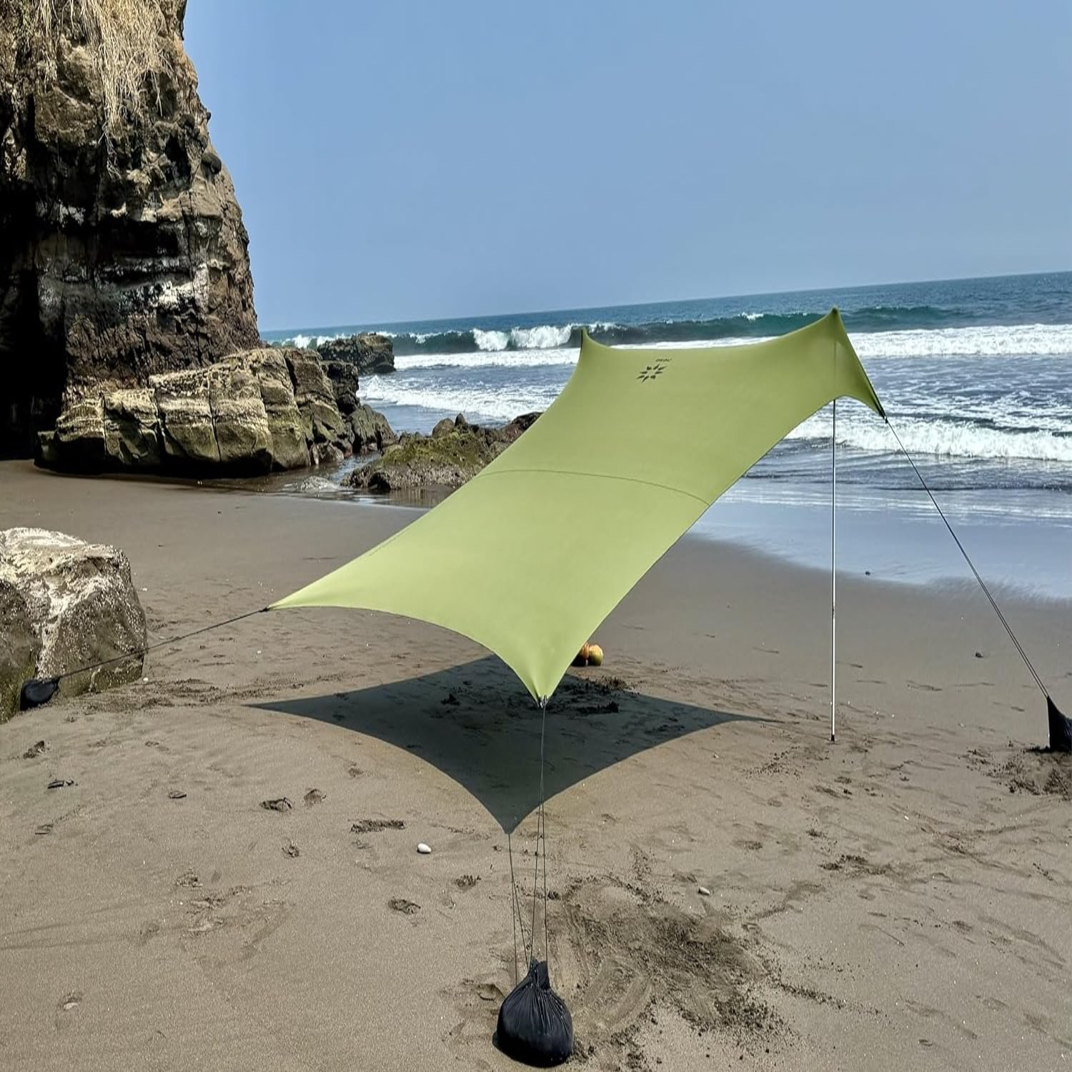 Neso Tents Grande Beach Tent 7ft Tall 9 x 9ft Reinforced Corners and ...