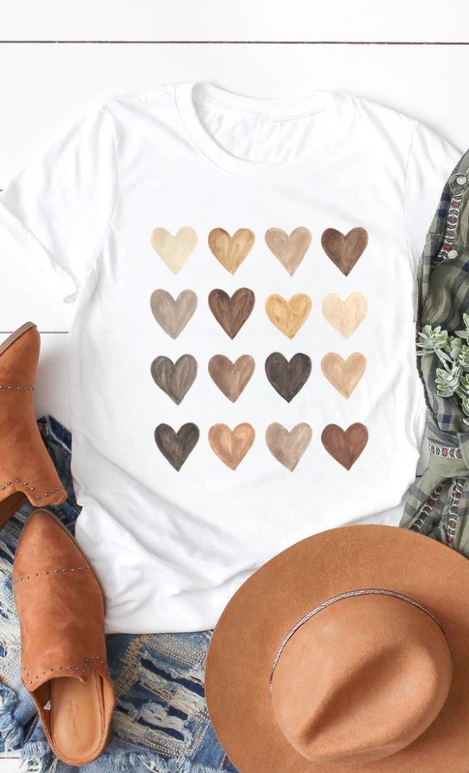 Neutral Heart Grid Graphic Tee T-Shirt PLUS - Walmart.com