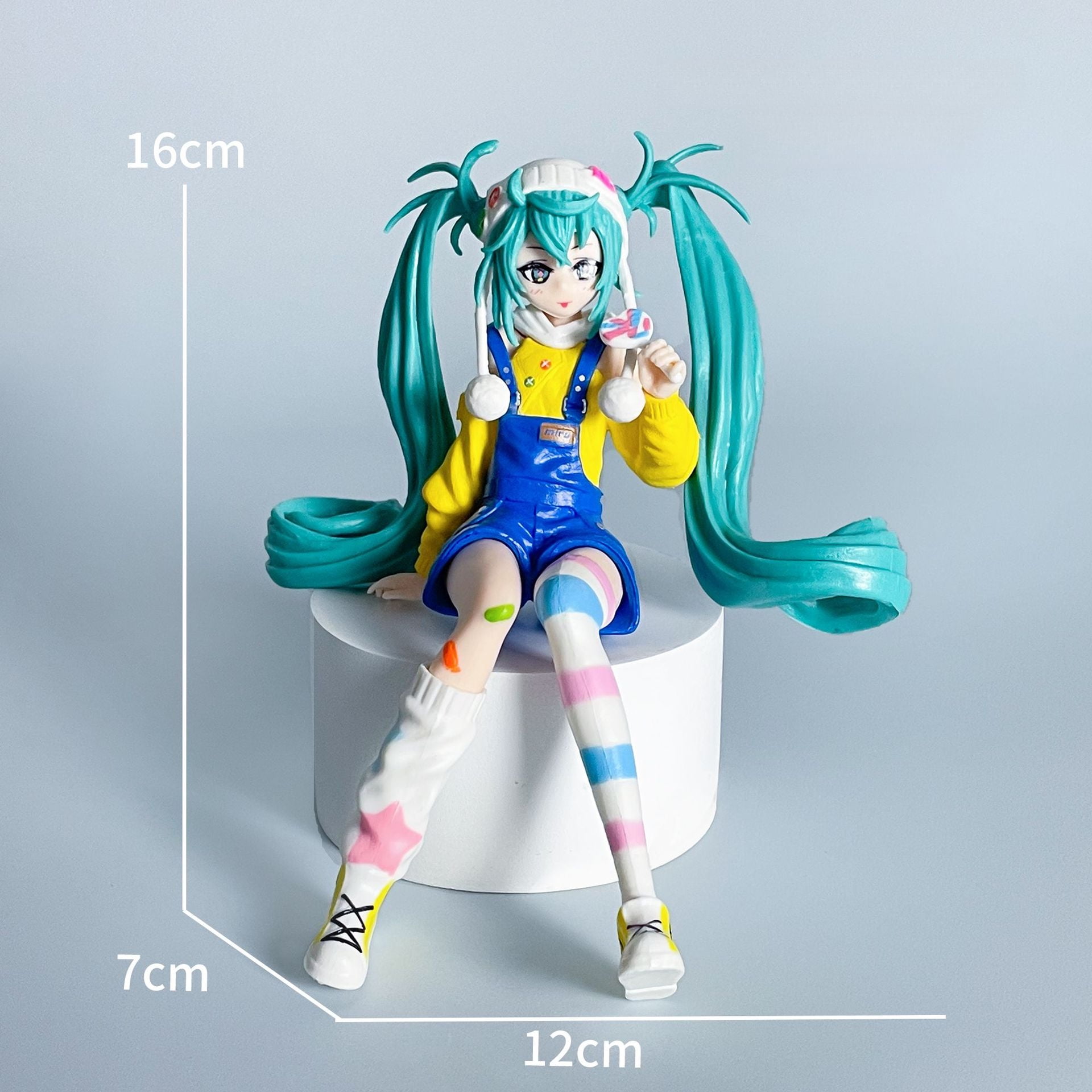 New Cartoon Anime Two-Dimensional Hatsune Miku Desktop Figurine Cute ...