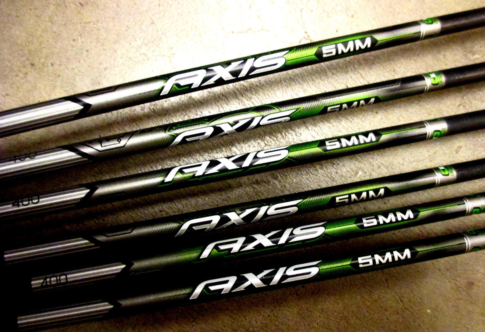 New EASTON AXIS 400 ARROWS 6pk 2" BLAZER Fletched 1/2 DOZEN CARBON ...