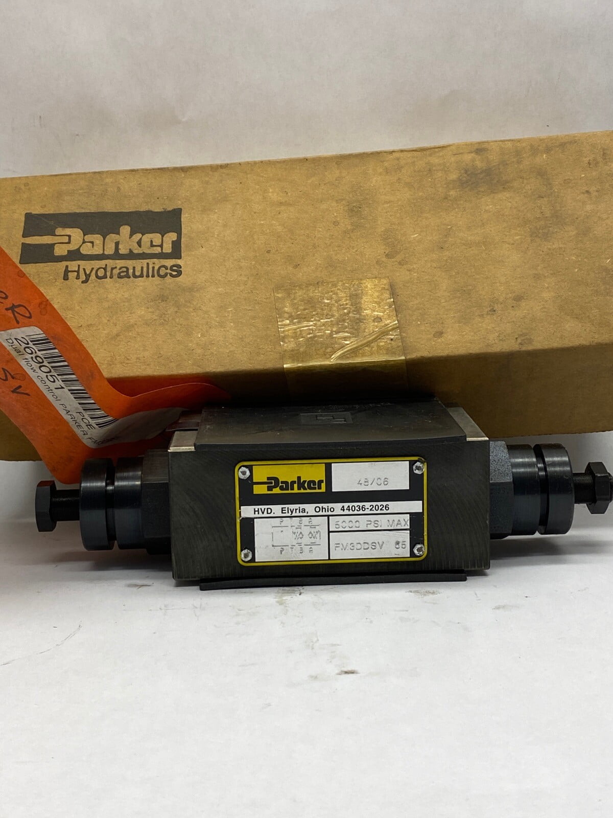 New Parker Hydraulic Throttle Check Control Valve, D03, NG10, 5,000 Psi ...
