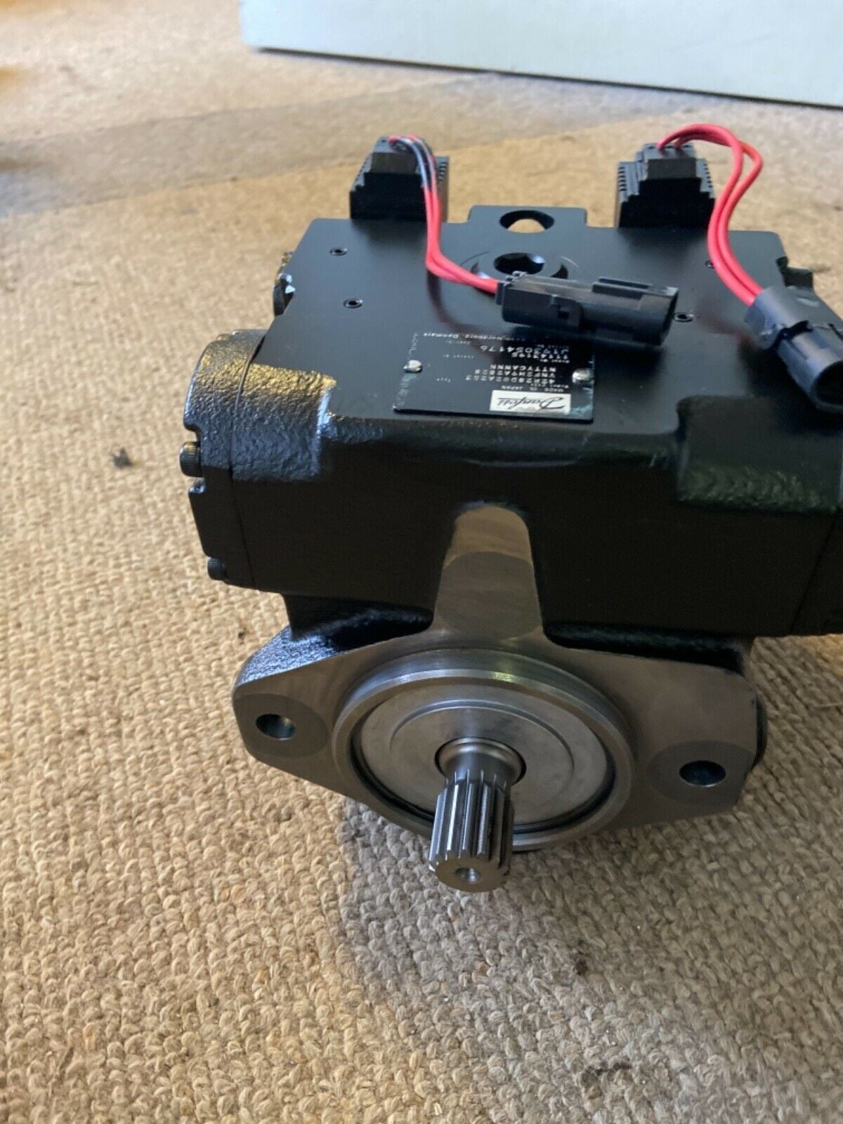 New Sauer Danfoss Hydraulic Axial Piston Pump 42R28DG2A253, 11143195 ...