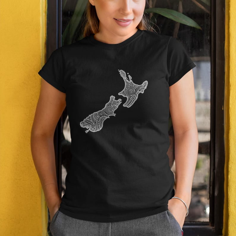 New Zealand Map Maori Tattoo T-Shirt, Aotearoa Gift for Her - Walmart.com