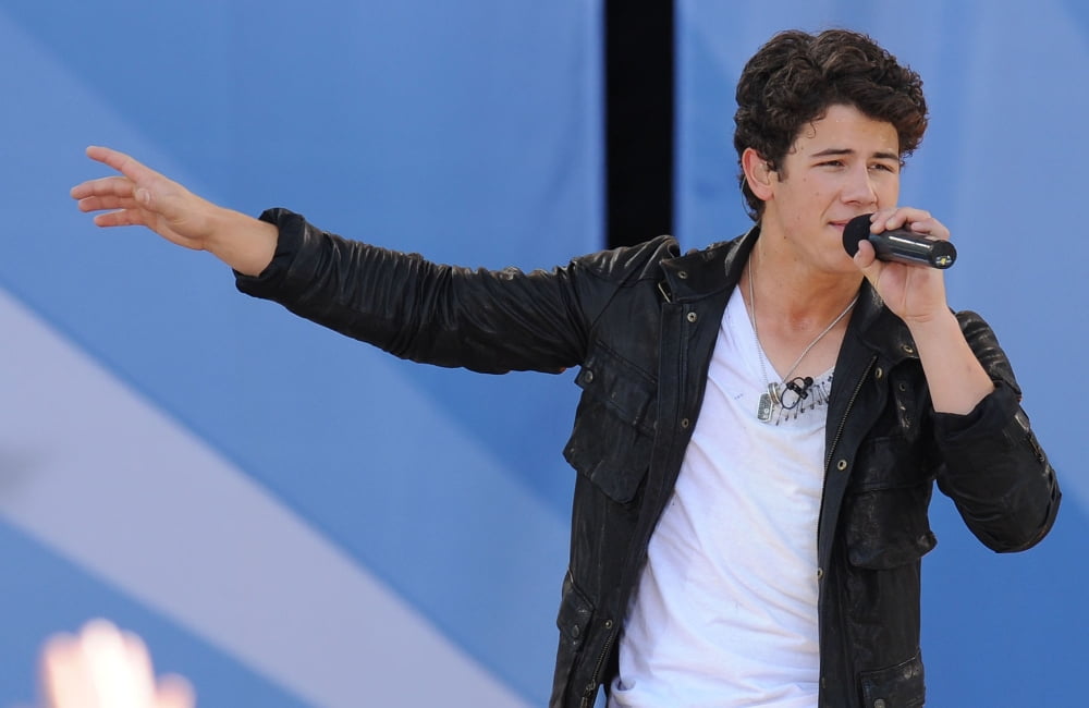 Nick Jonas At Talk Show Appearance For Good Morning America Gma Concert ...