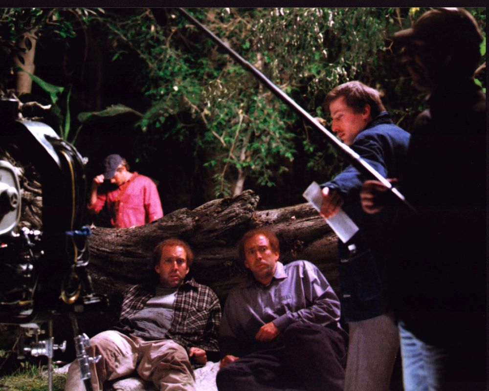 Nicolas Cage And Crew Behind The Scenes For Adaptation Photo Print (16 ...