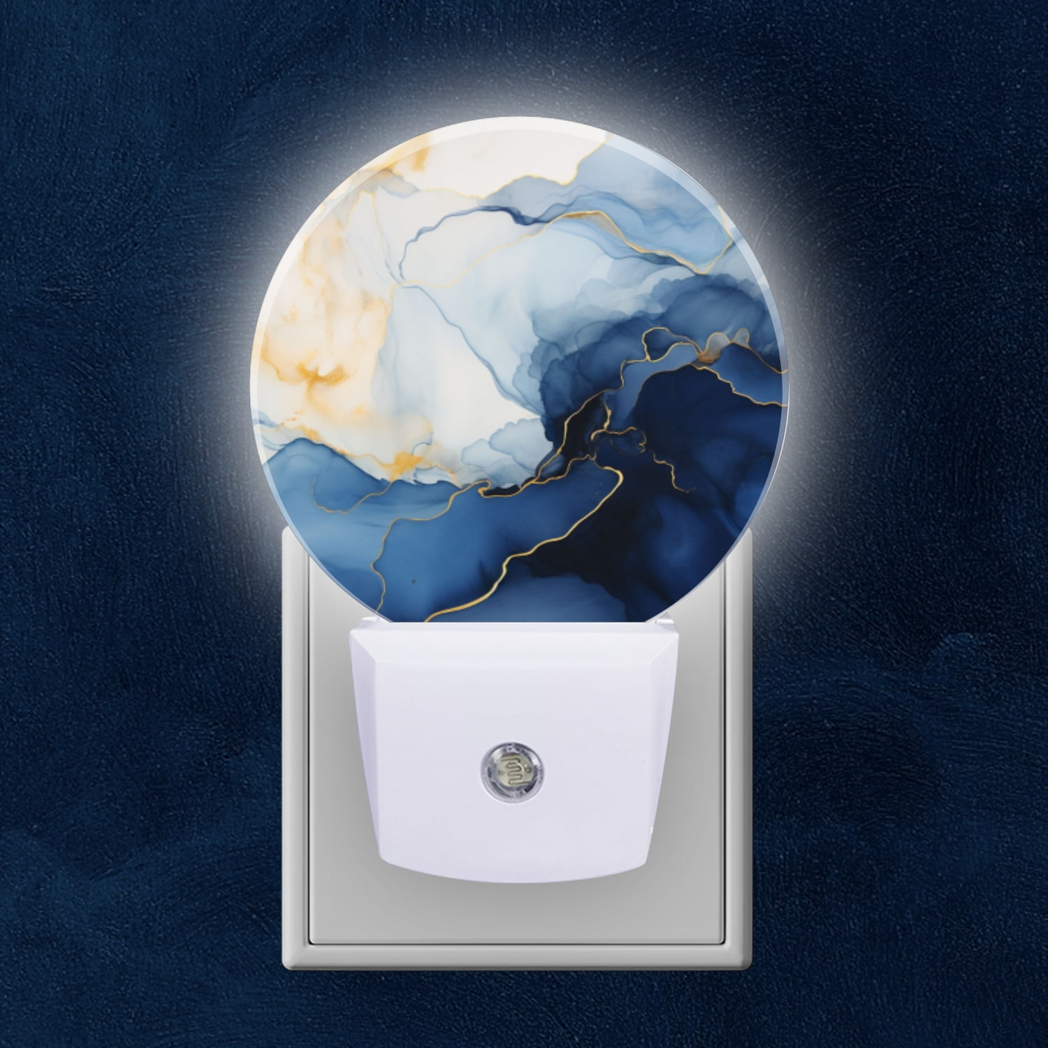 Night Light Plug into Wall,Dusk to Dawn Sensor Auto-On/Off for Bathroom ...