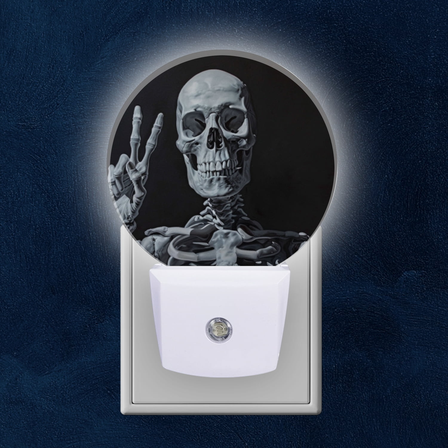 Night Light Plug into Wall,Dusk to Dawn Sensor Auto-On/Off for Bathroom ...