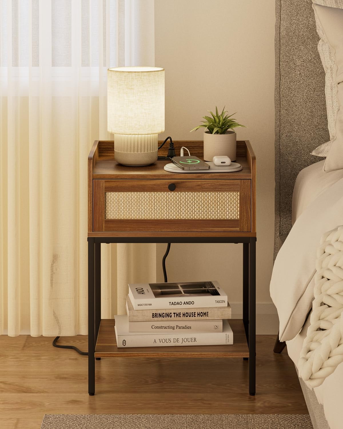 Nightstand with Charging Station, Modern Bedside Table Night Stand with ...