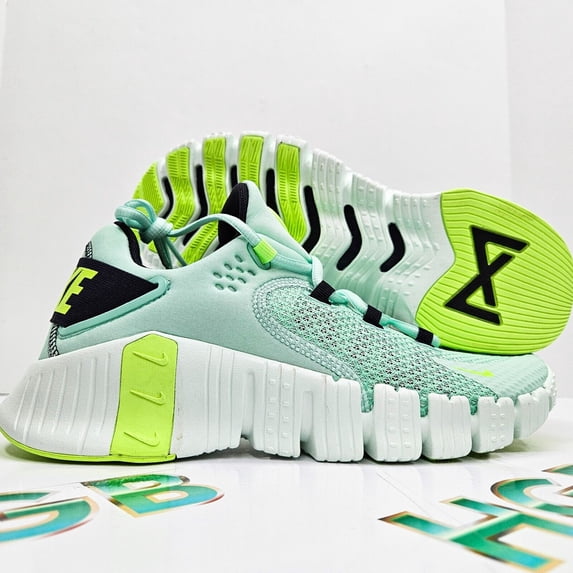 Nike Men's Free Metcon 4 Mint Green Sneaker - Walmart.com