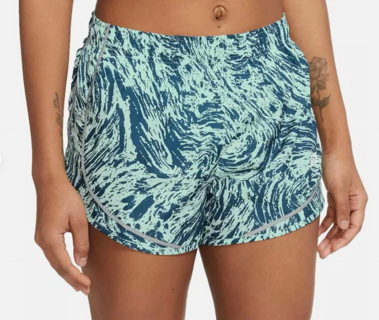 Nike Icon Clash Tempo Reflective Running Shorts Size M - Walmart.com
