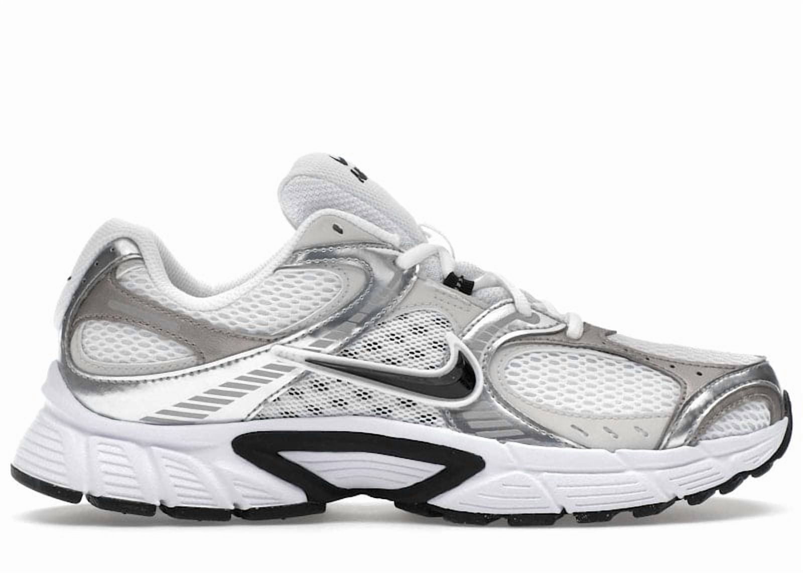 Nike Men's V5 RNR White Vast Grey College Grey Black Shoes, from StockX ...