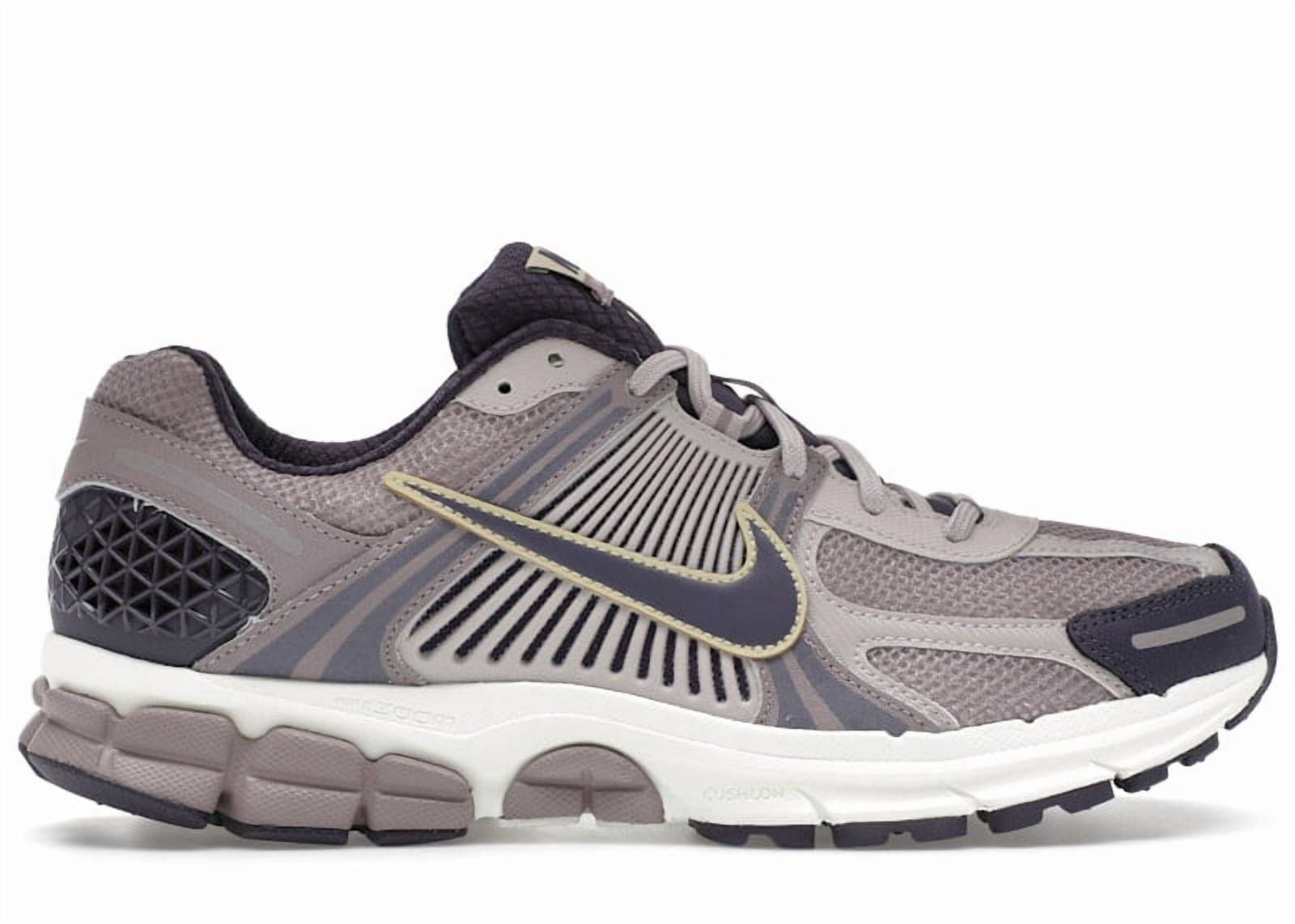 Nike Men's Zoom Vomero 5 Platinum Violet Running Shoes, from StockX ...