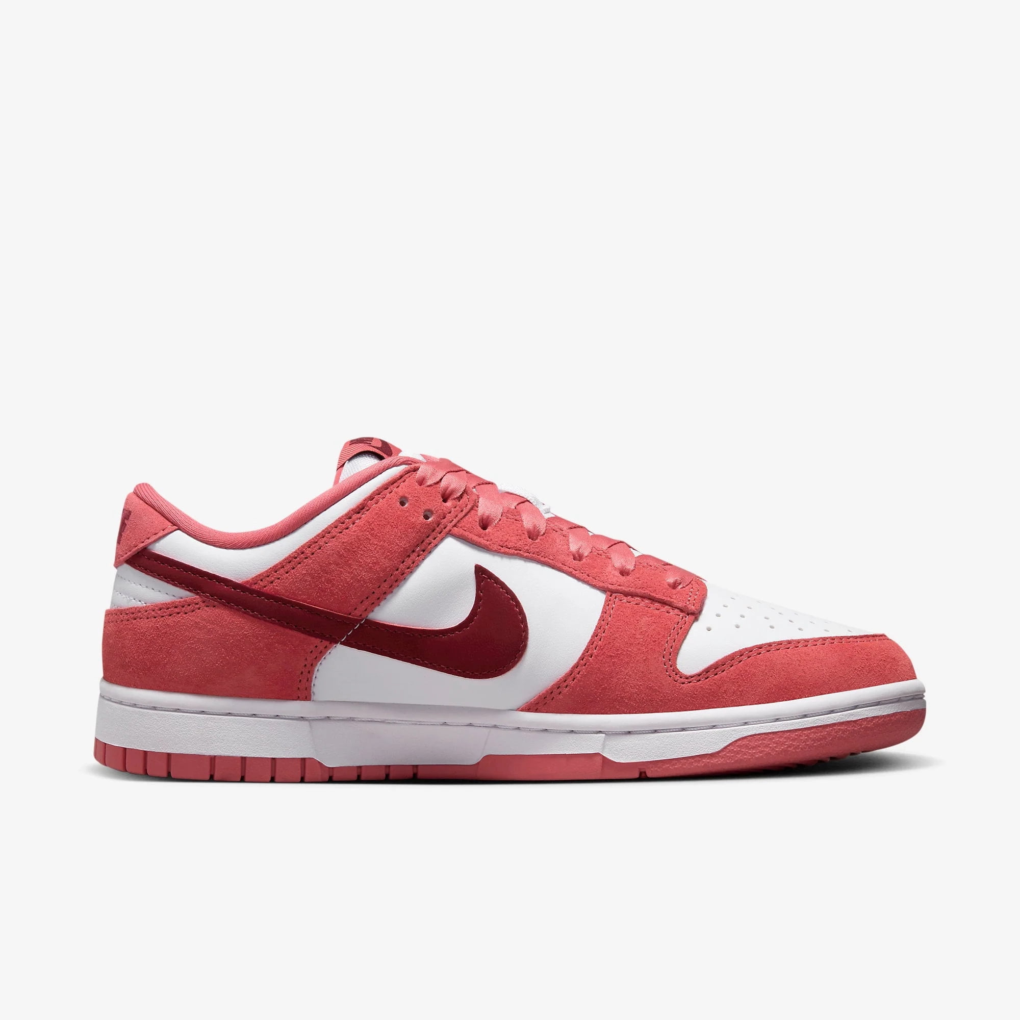 Nike Women's Dunk Low Casual Sneaker - Walmart.com