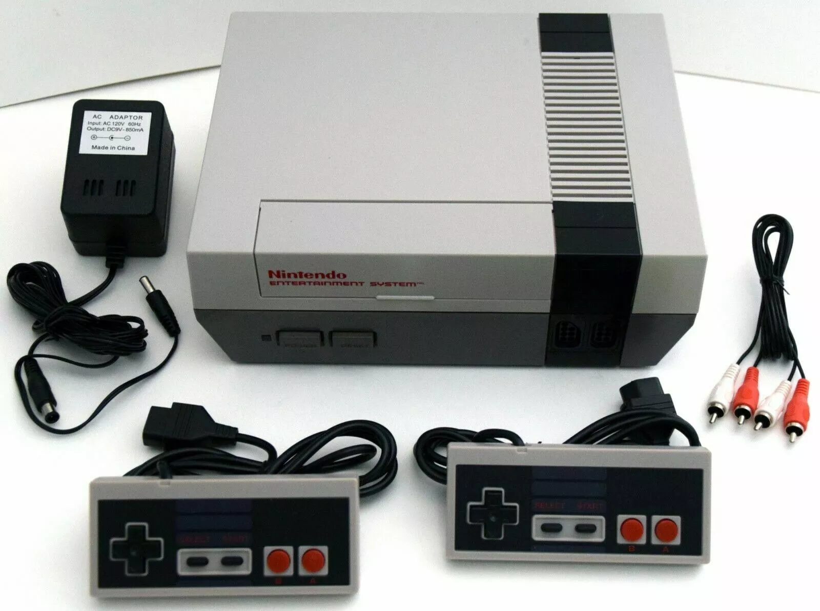 Pre-Owned ORIGINAL Nintendo Entertainment System NES Console 2 ...