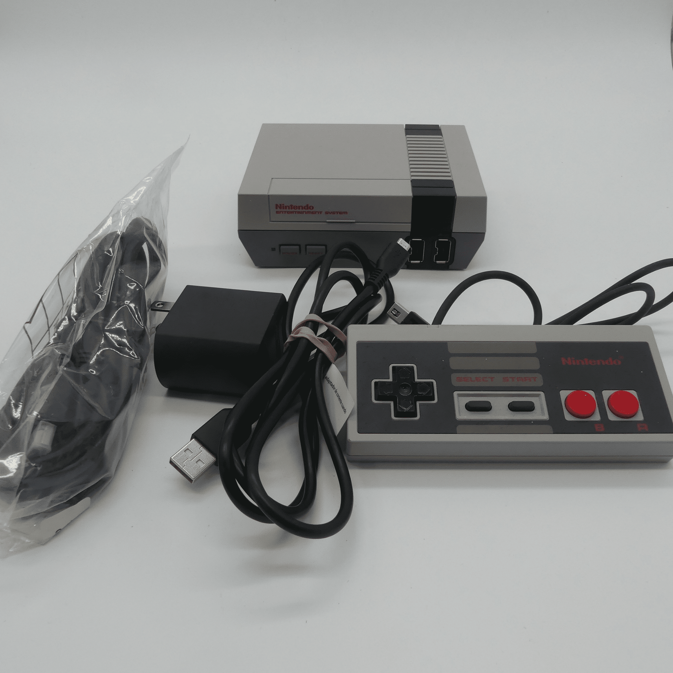 Pre-Owned Nintendo NES Classic Edition Entertainment System - Walmart.com