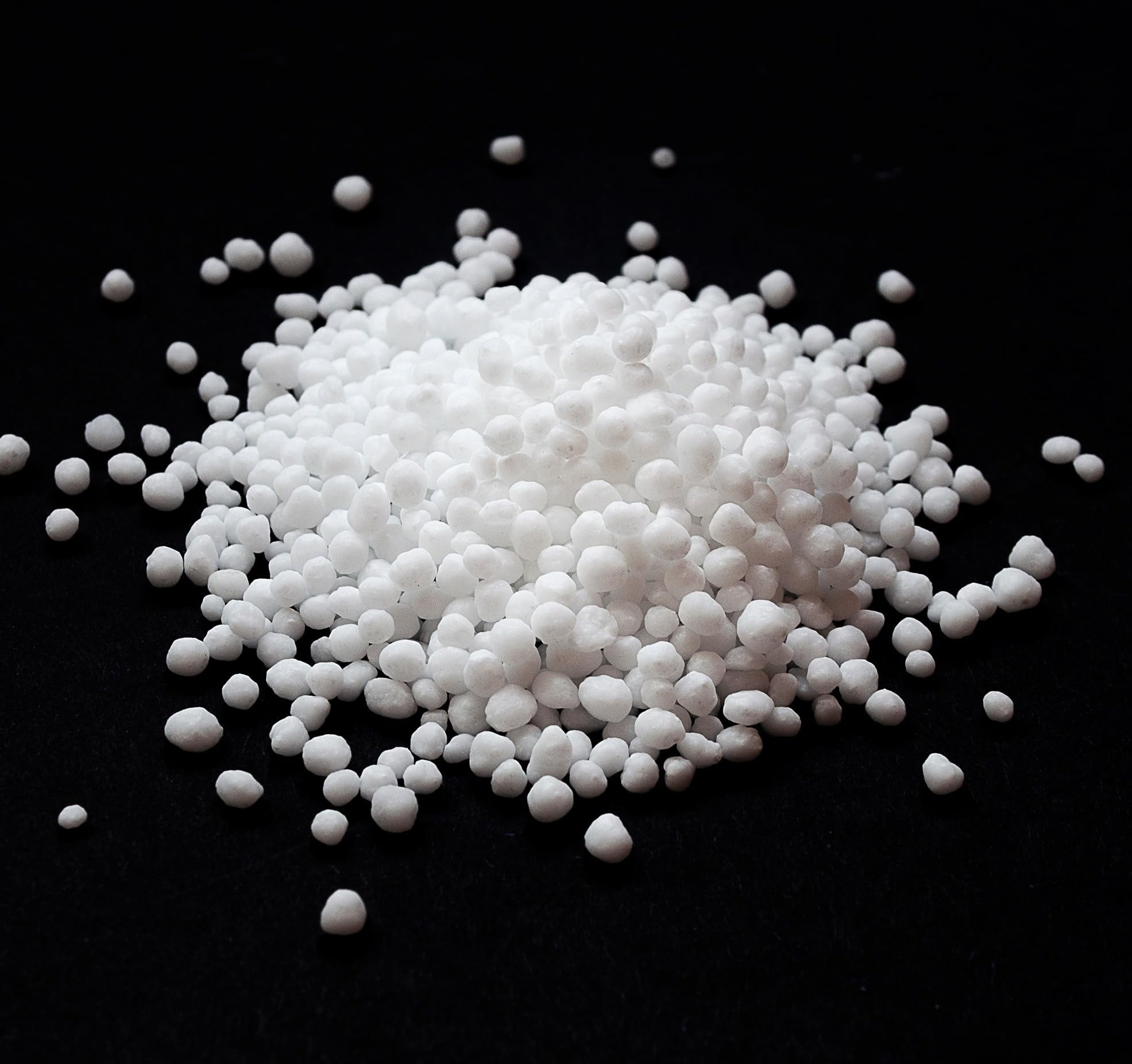 Nitrogen Fertilizer - Plant Nutrient for Deficiency Treatment and ...