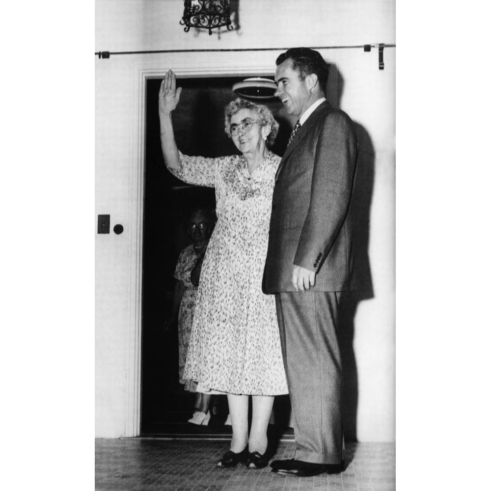 Nixon Family. Vice President Richard Nixon With His Mother History (24 ...