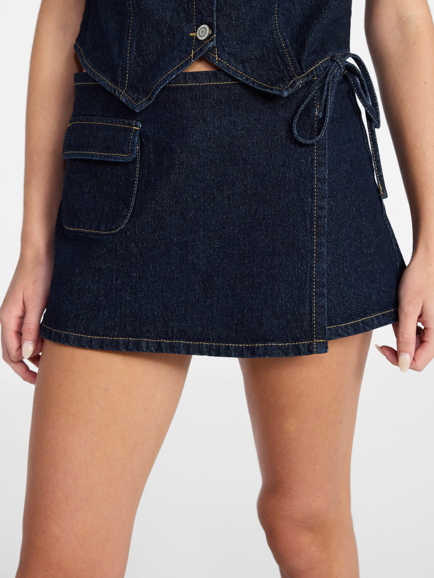 No Boundaries Cargo Mini Skort, Women's XXS-XXL - Walmart Business Supplies