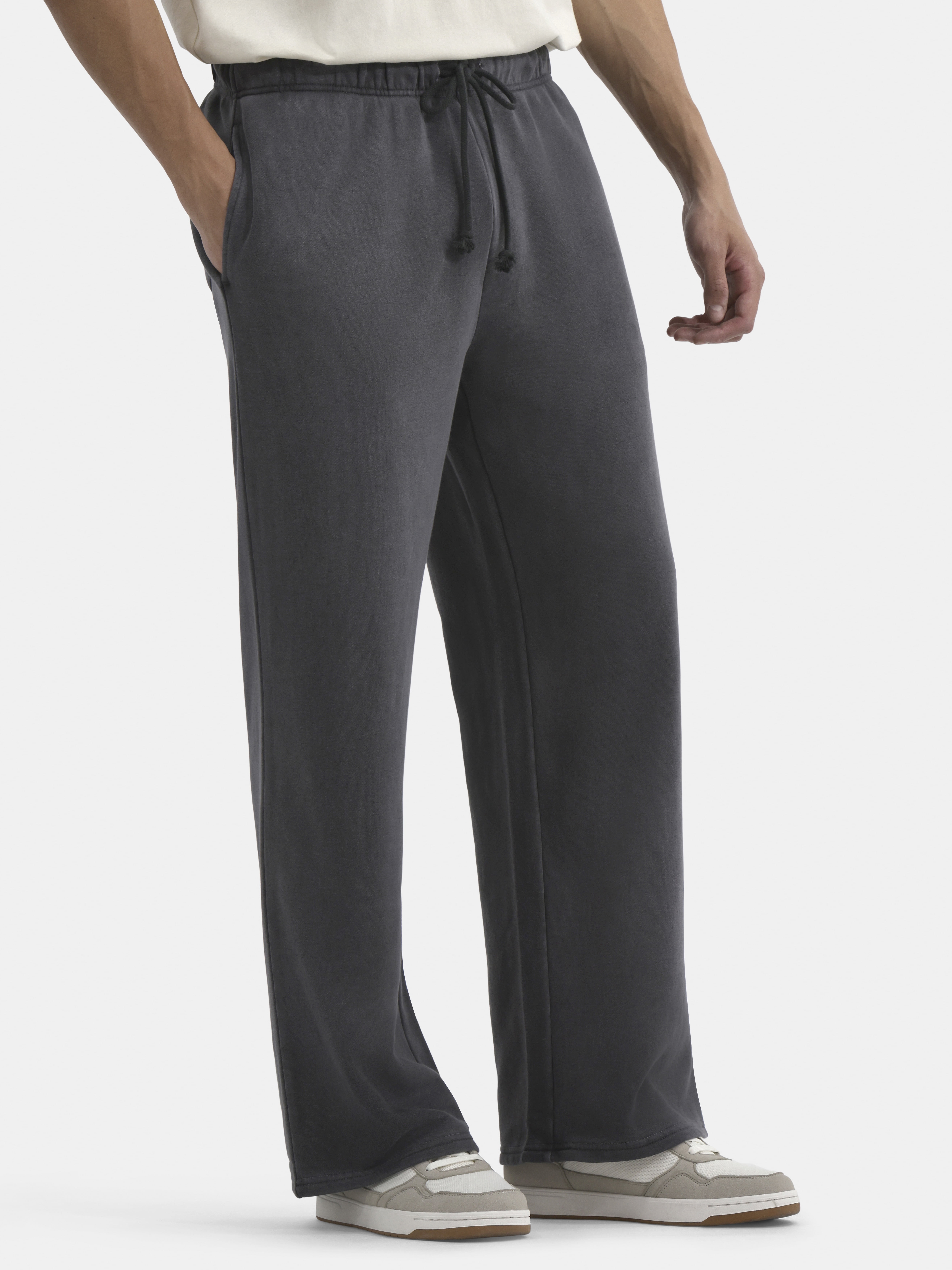 No Boundaries Men's Fleece Straight Leg Sweatpants, Vintage Inspired ...