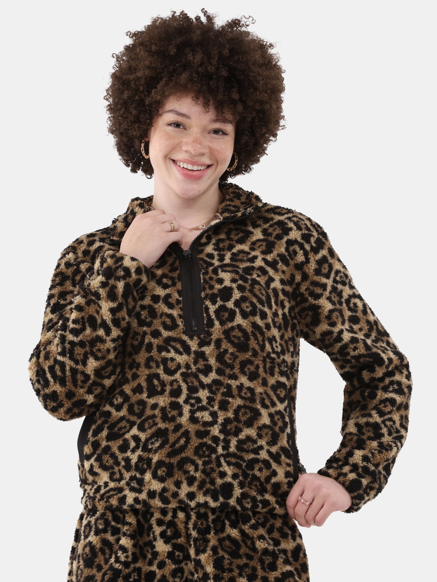 No Boundaries Half Zip Plush Pullover with Pockets, Women's and Women's ...