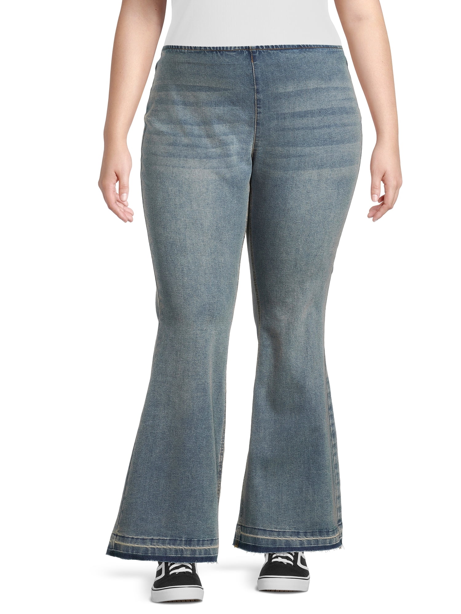 No Boundaries Juniors Plus High Rise Flare Jeans, Sizes 1X-4X - Walmart.com