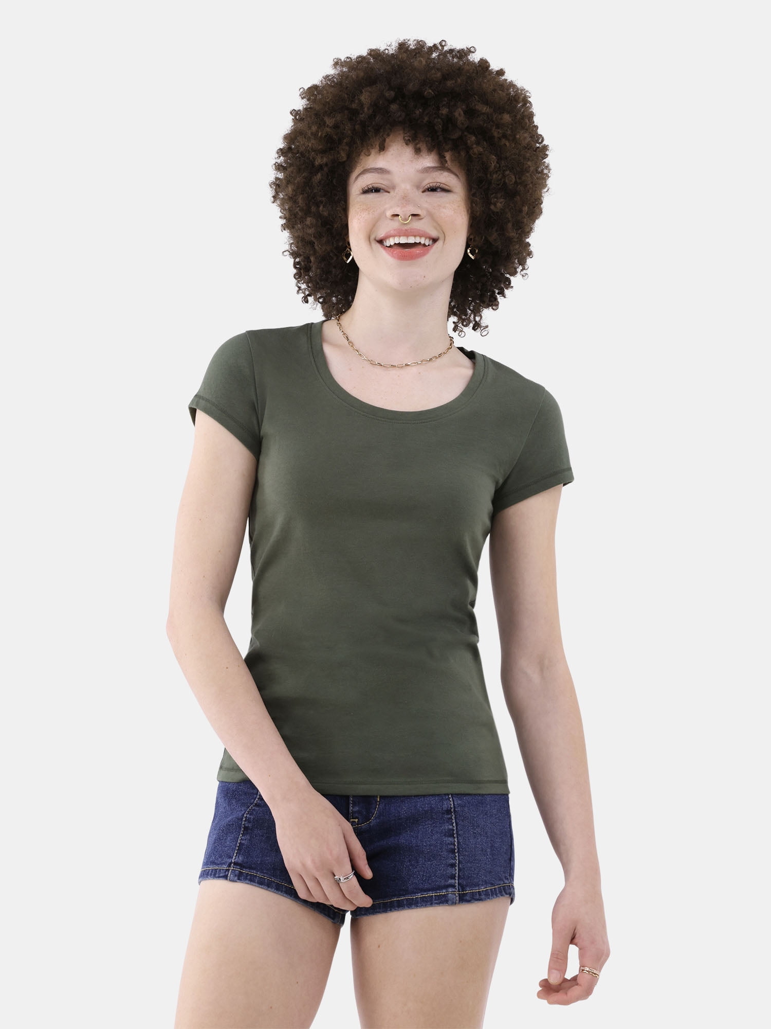 No Boundaries Scoop Neck Tee with Short Sleeves, Women's - Walmart.com