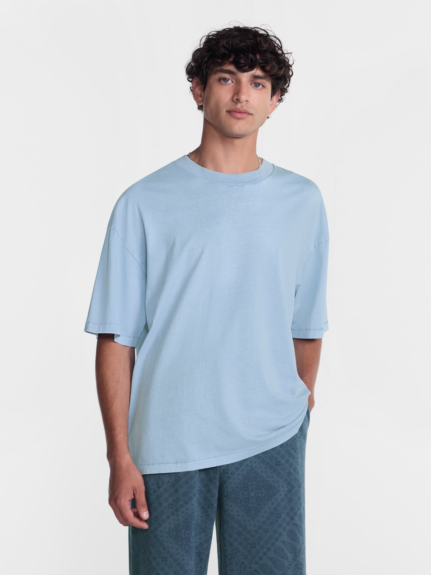 No Boundaries Men's Oversized Boxy Tee Shirt with Short Sleeves, XS ...