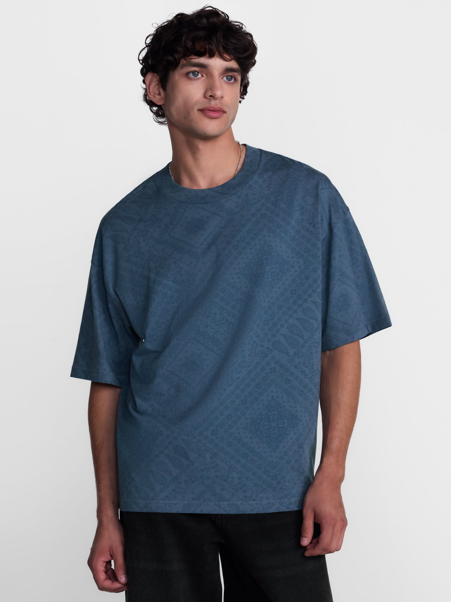 No Boundaries Men's Oversized Boxy Tee Shirt with Short Sleeves, XS ...