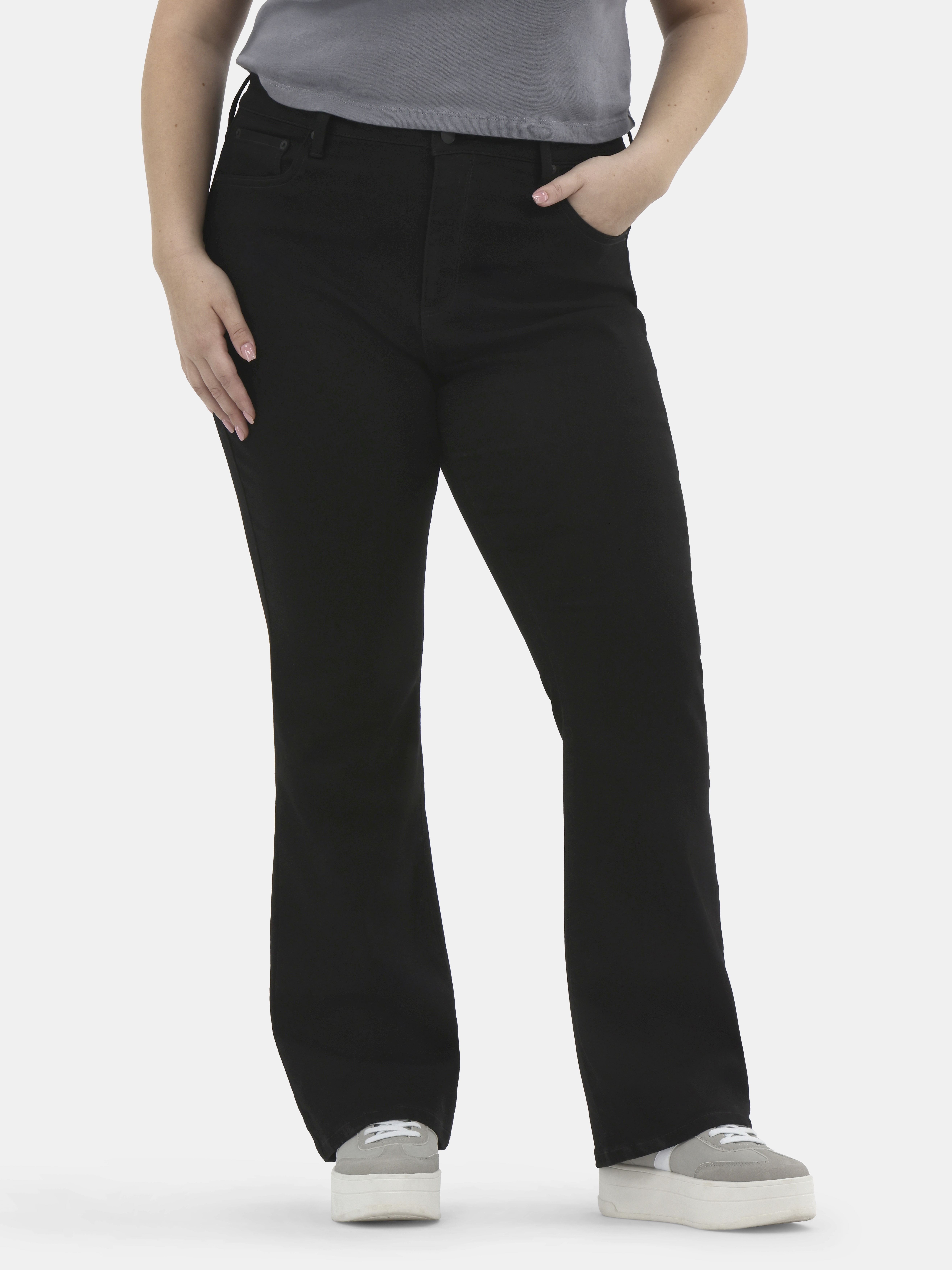 No Boundaries Women's Plus Mid Rise Bootcut Jeans, Fitted at hips and ...