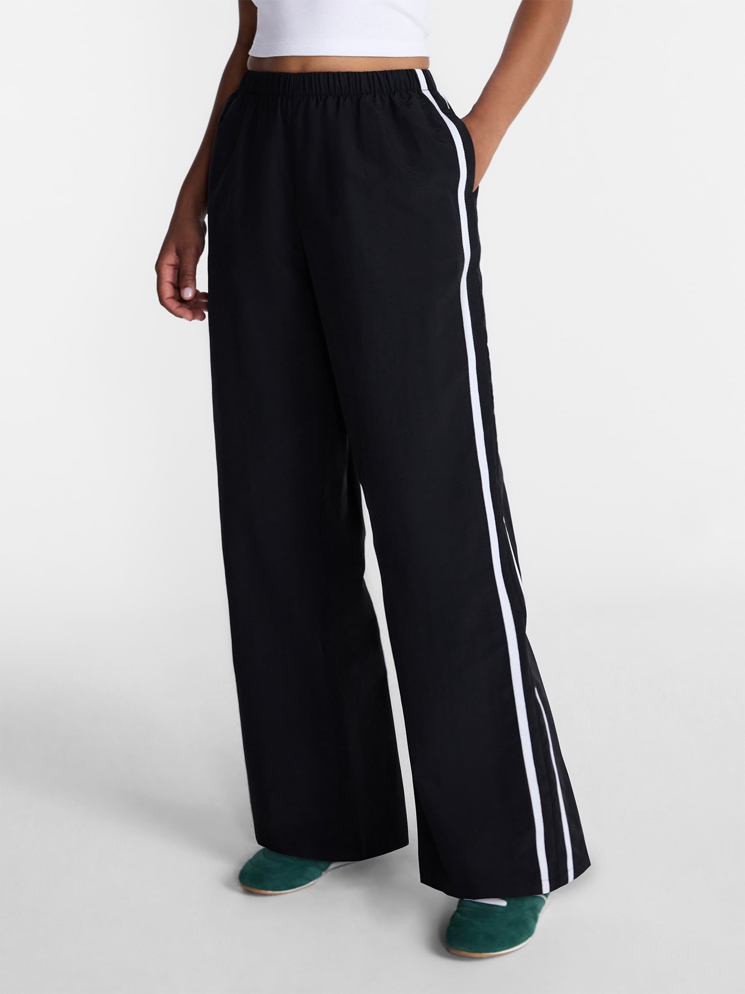No Boundaries Nylon Game Day Track Pants, 30.5'' Inseam, Women's XXS ...
