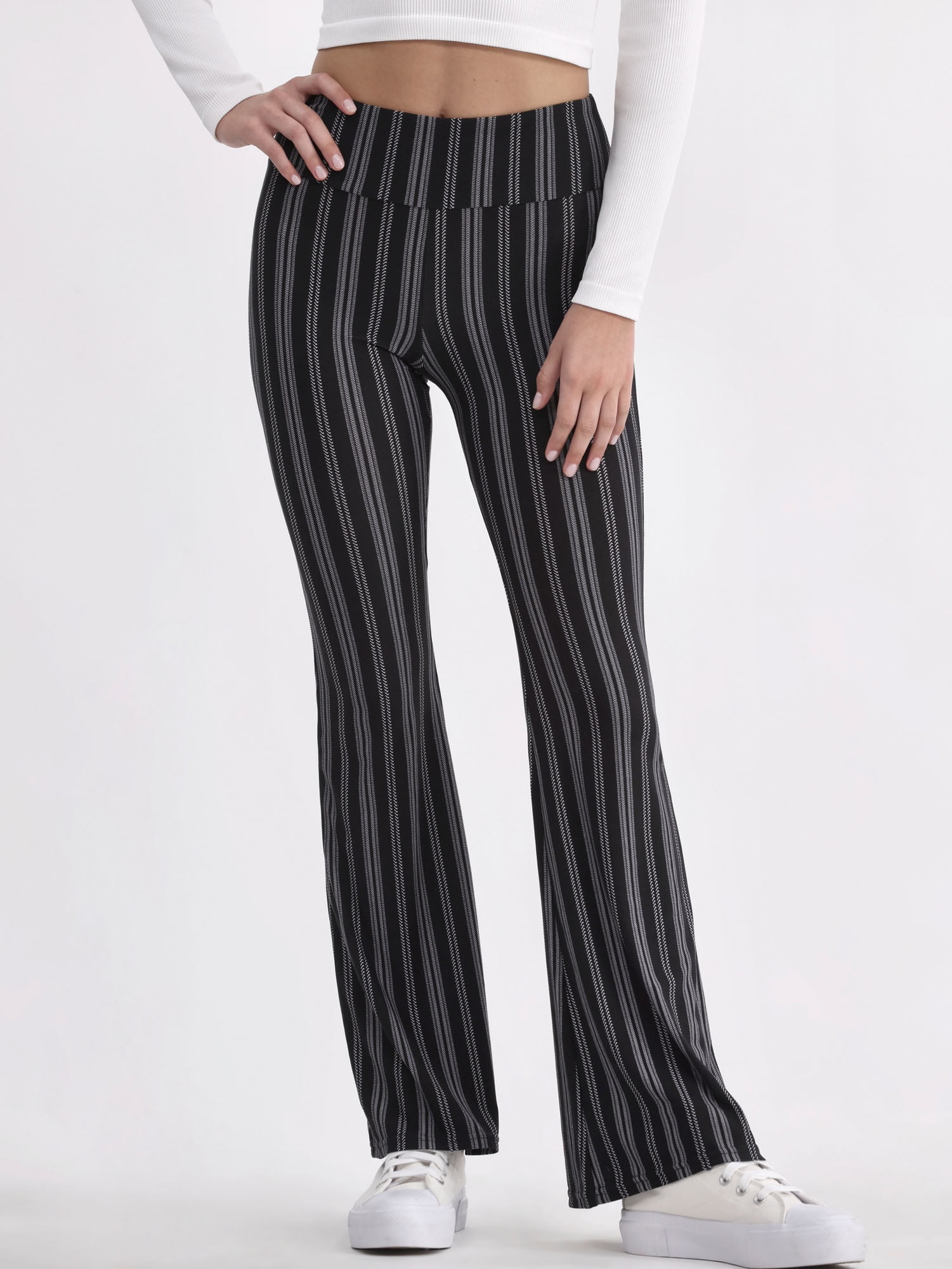 No Boundaries Pull On Flare Pants, 32” Inseam, 1 or 2-Pack, Women’s ...