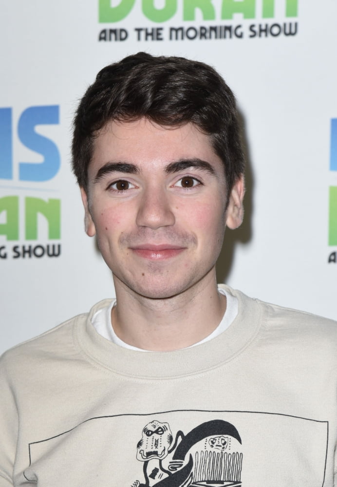 Noah Galvin At The Elvis Duran And The Morning Show On Z-100 Out And ...