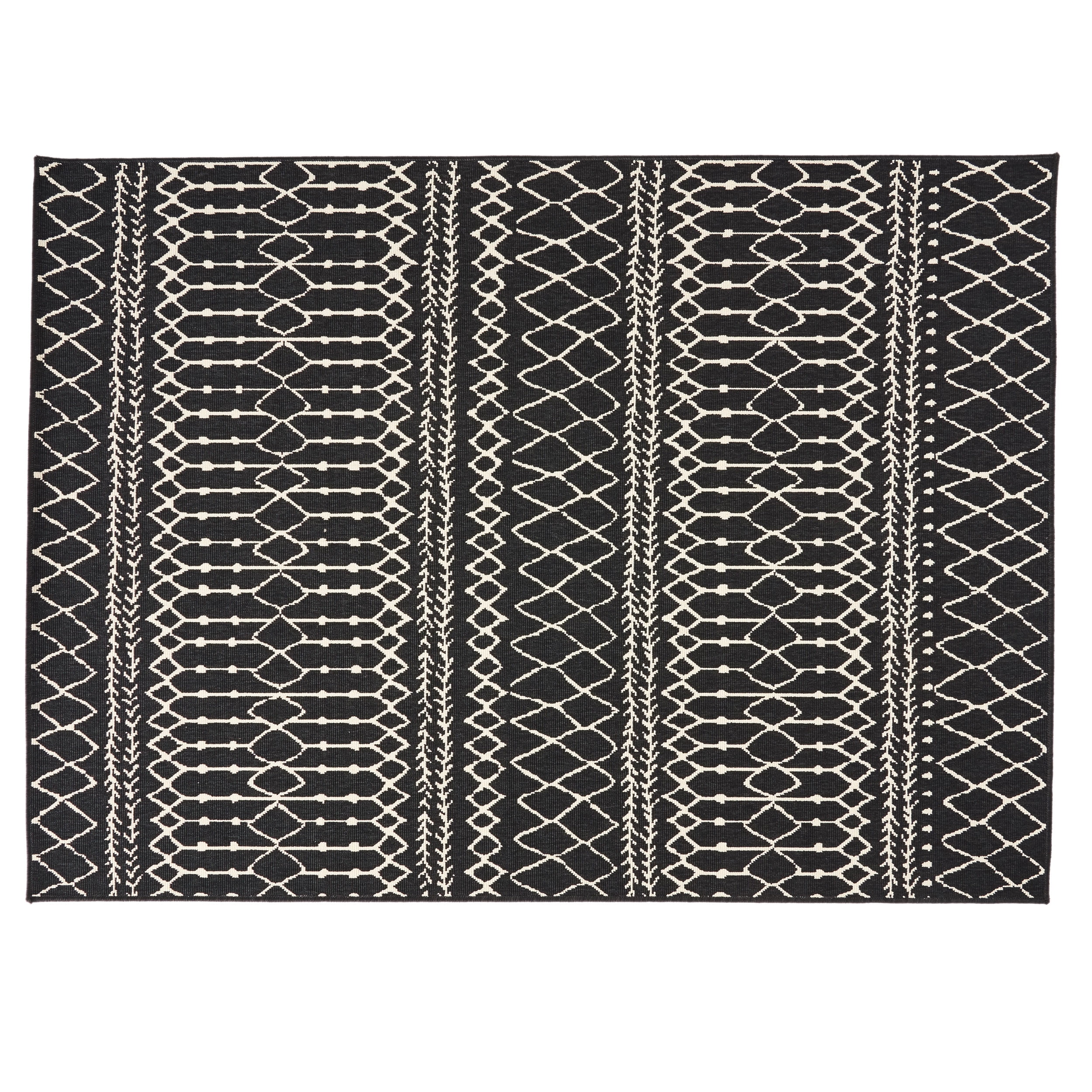 Noble House 5' x 7' Black and Ivory Outdoor Rug - Walmart.com