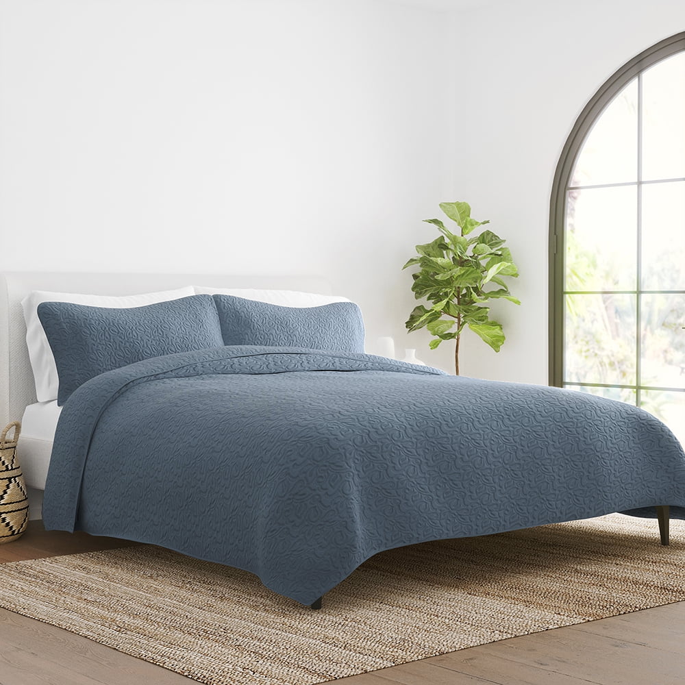 Noble Linens 3 Piece Dusk Blue Floral Stitch Quilt Set, King / CalKing ...