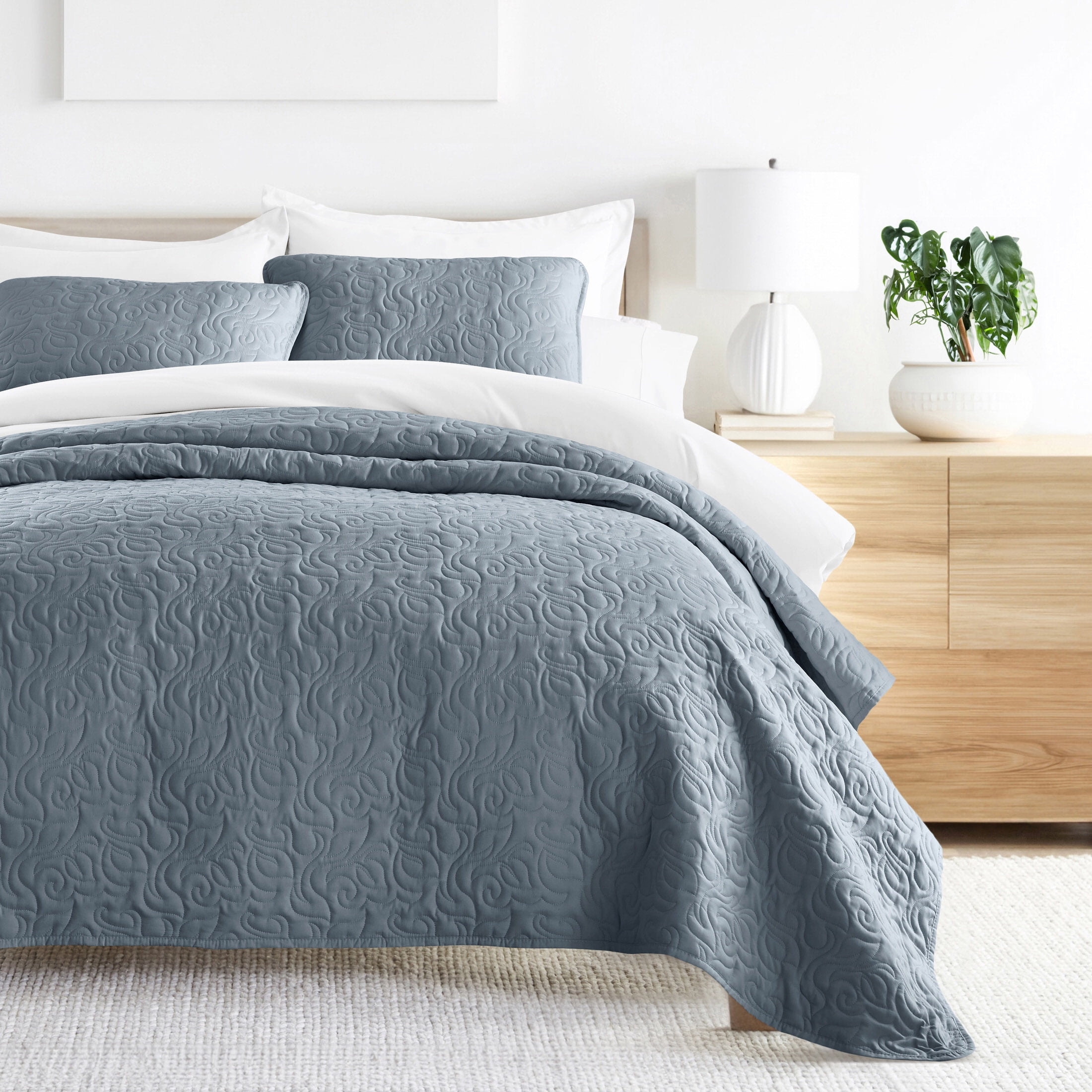 Noble Linens 3 Piece Dusk Blue Floral Stitch Quilt Set, Twin / Twin XL ...