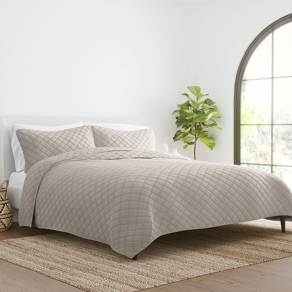 Noble Linens 3-Piece Latte Diamond Stitch Quilt Set, Full/Queen ...