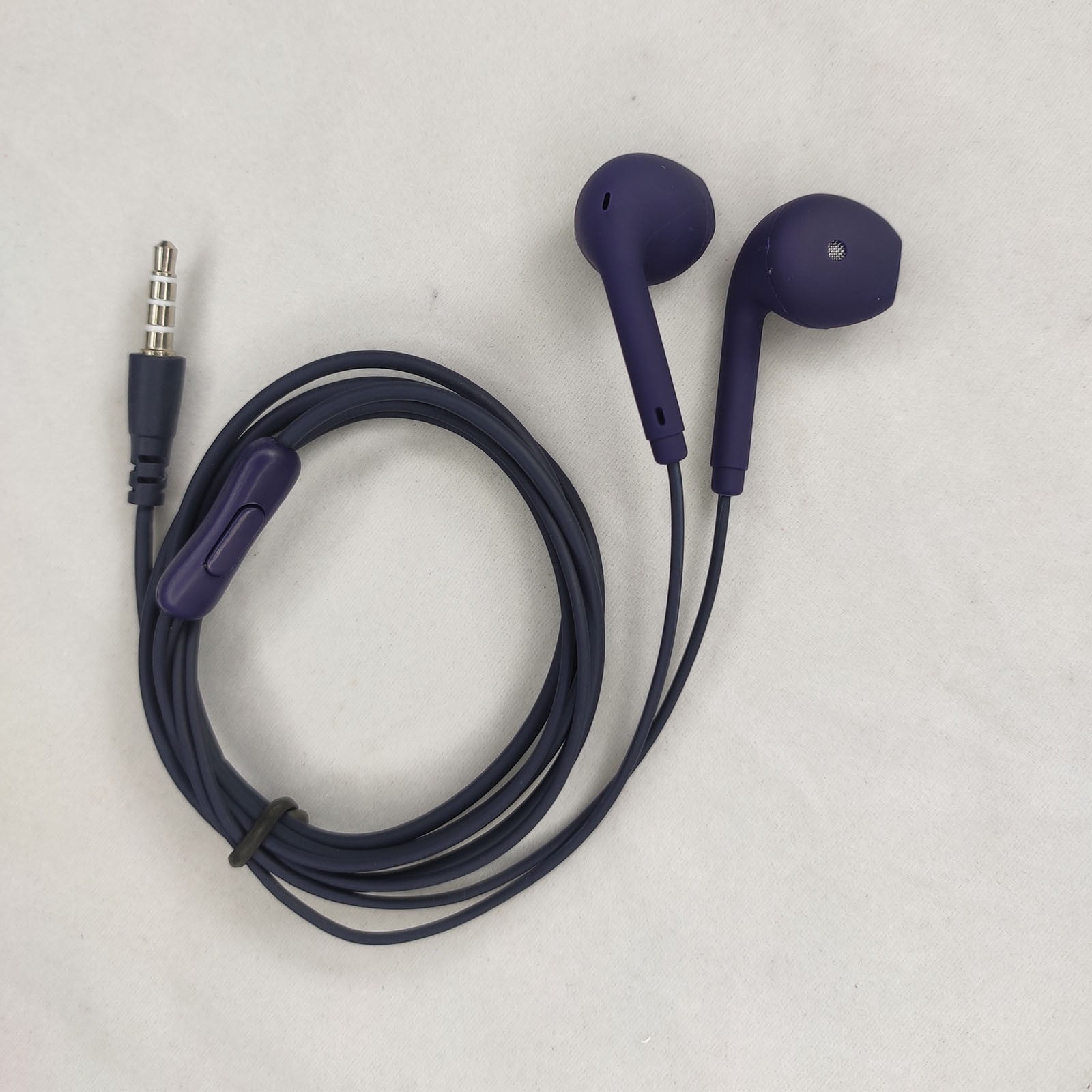 Noise Isolating Wired Earbuds, 3.5mm Stereo Headphones, High Definition ...