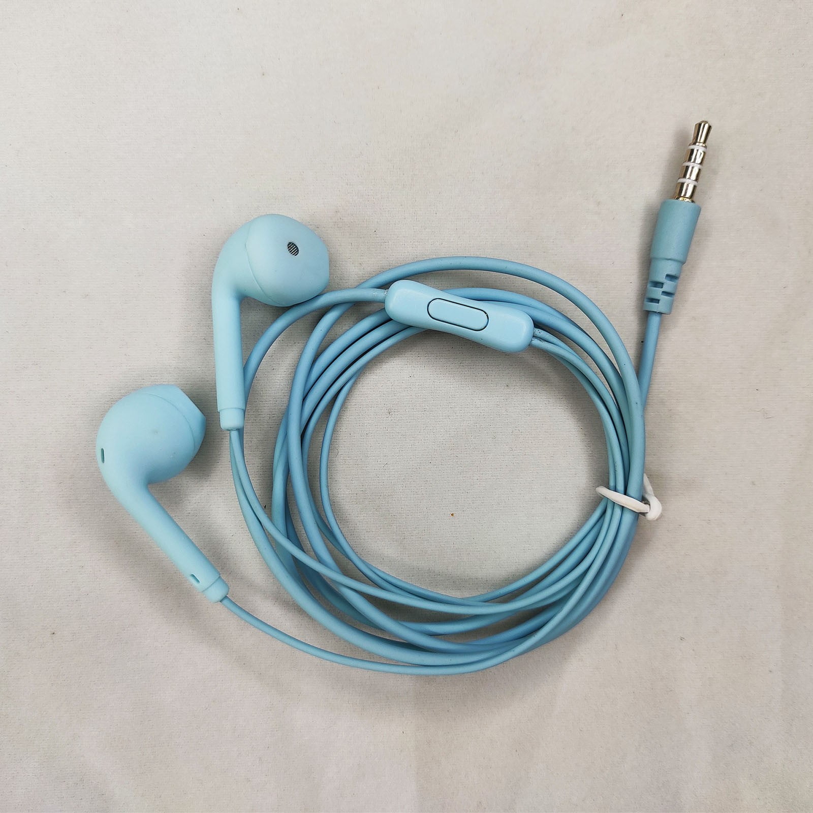 Noise Isolating Wired Earbuds, 3.5mm Stereo Headphones, Powerful Sound ...