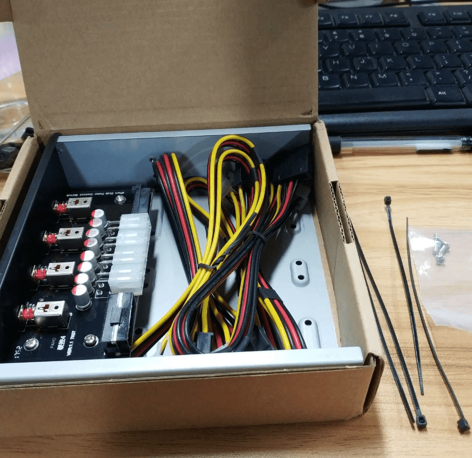 Nololo DEWIN HDD Switch Hard Drive Switcher, HDD Switcher HDD Power ...