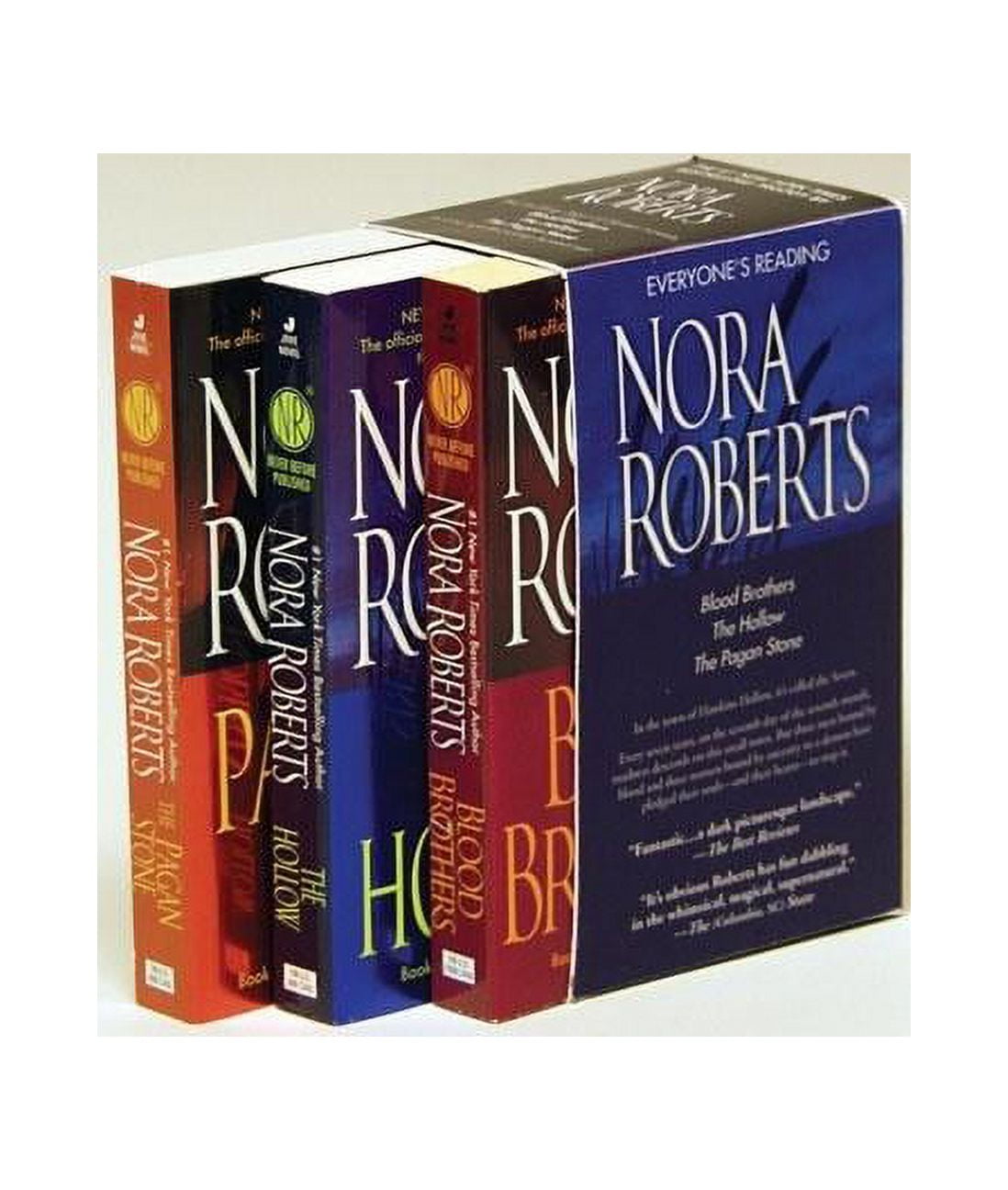 Nora Roberts' Sign of Seven Trilogy Deluxe Box Set, Includes Blood ...