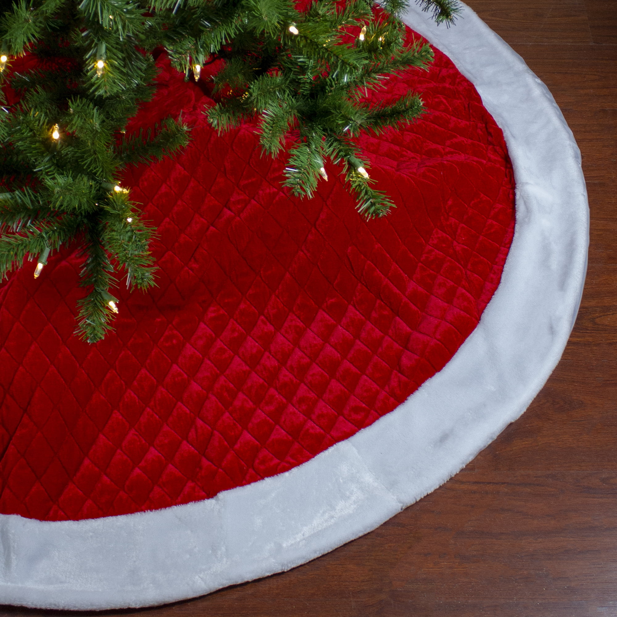 Northlight 72" Red and White Quilted Christmas Tree Skirt with Faux Fur ...
